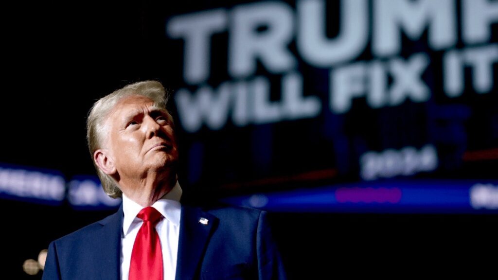 Donald Trump's Net Worth Rose by $4 Billion - Here's How - Inquisitr News