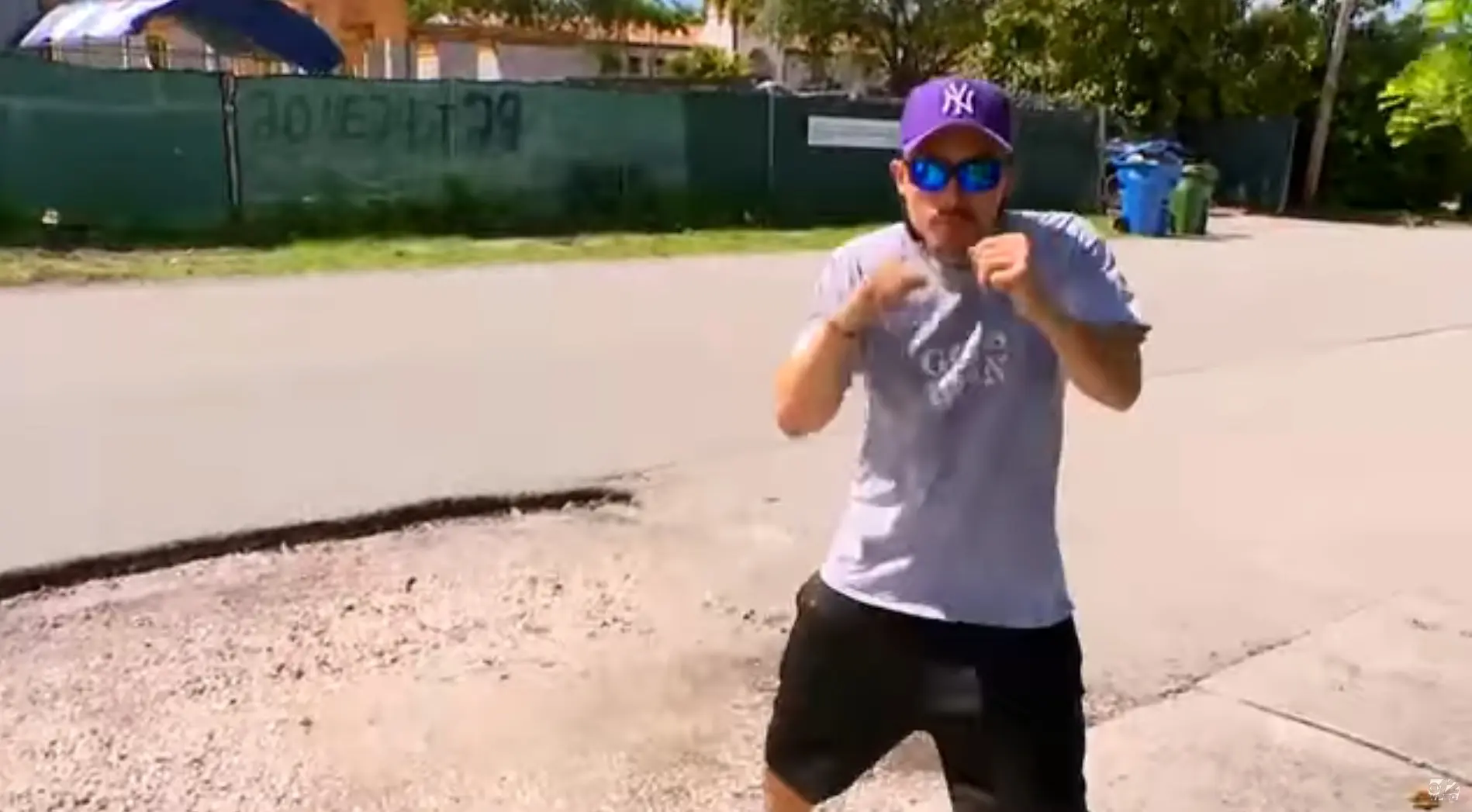 ‘Just Me and My Hands’ — Florida Man Gets Brutally Beaten After Trying ...