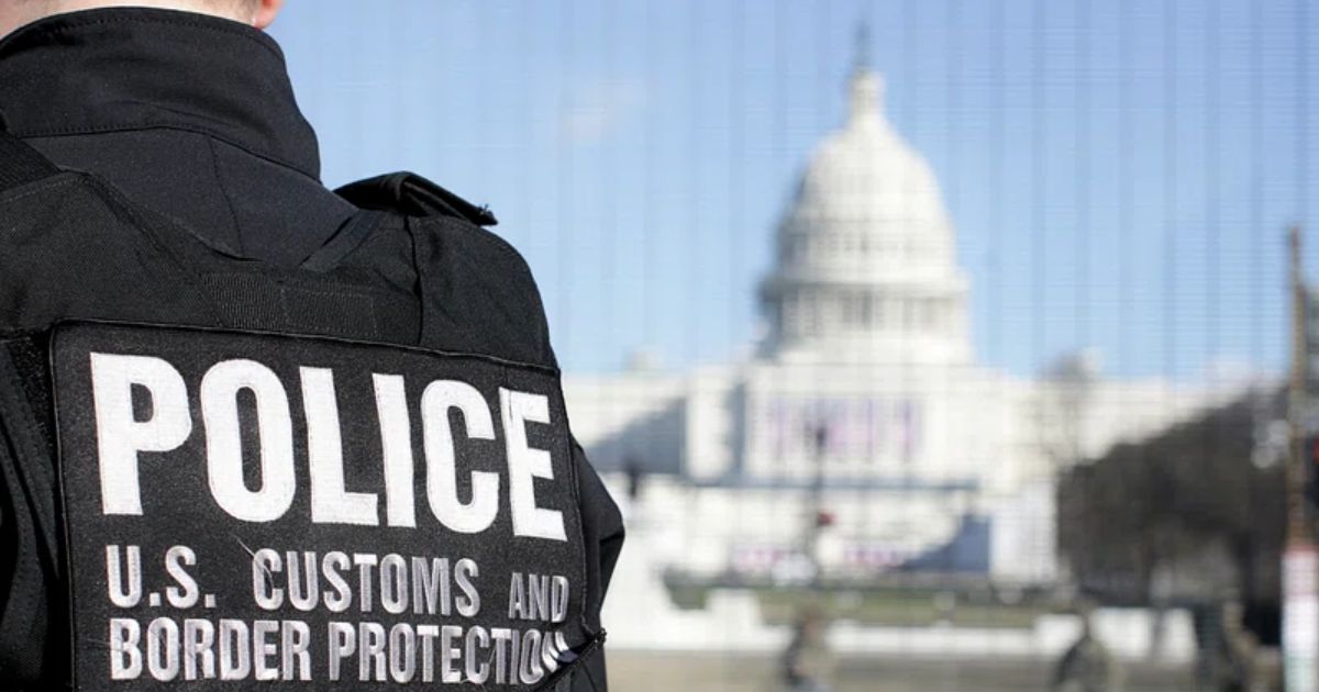 “He Laughed in My Face” — Teen Claims ICE Agents Mocked Him for Trying ...