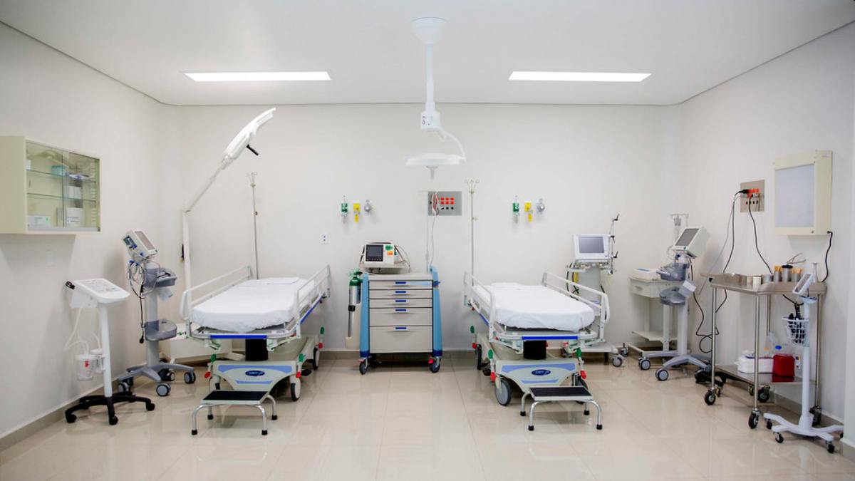 19-Year-Old Dies After Cosmetic Surgery — Grieving Father Reveals What ...